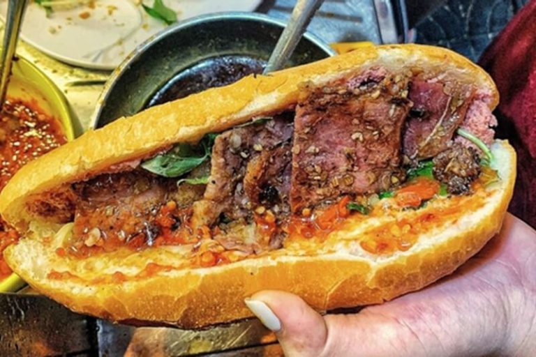 Tiệm bánh mì Đà Nẵng list 15 quán ngon nổi tiếng đông khách